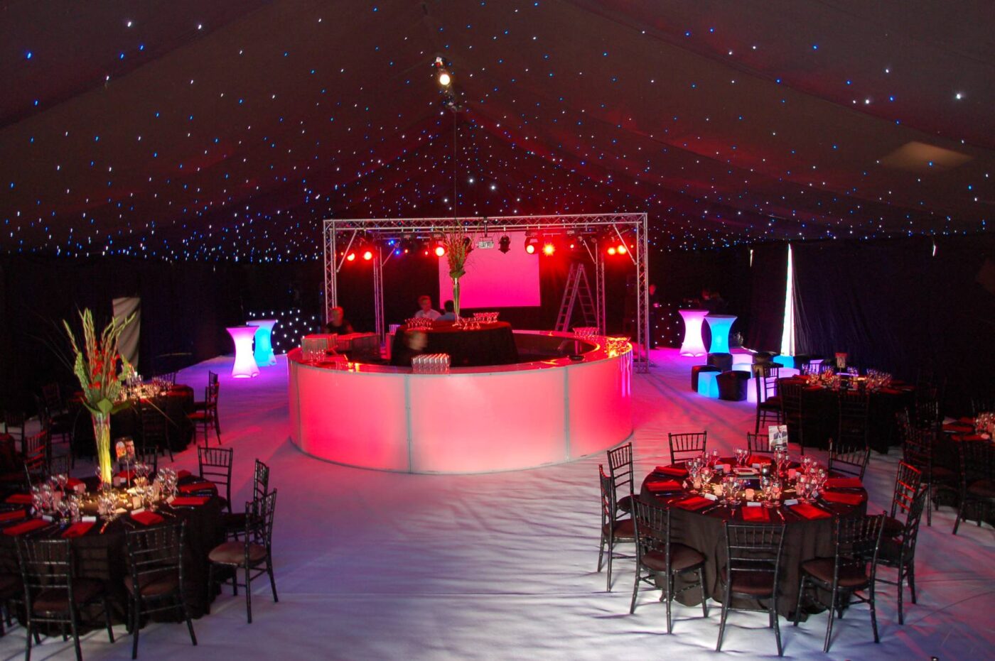 How to Choose the Perfect Wedding Marquee Layout - Carron Marquees